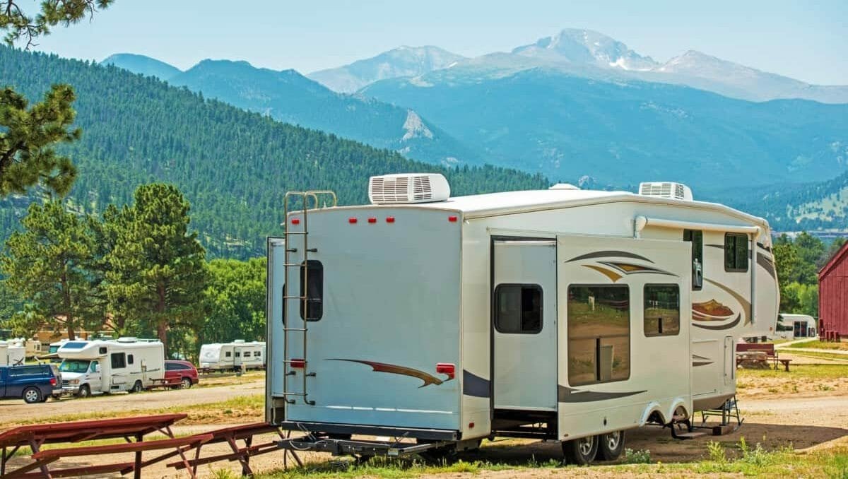 How RV Slide Outs Work: Complete Owners Guide – Life on Route